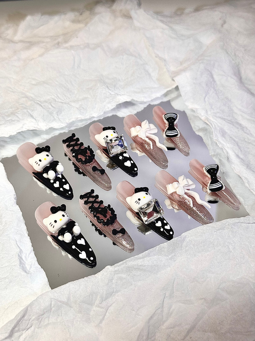 Chic Kitty Lace – Lumé Nails